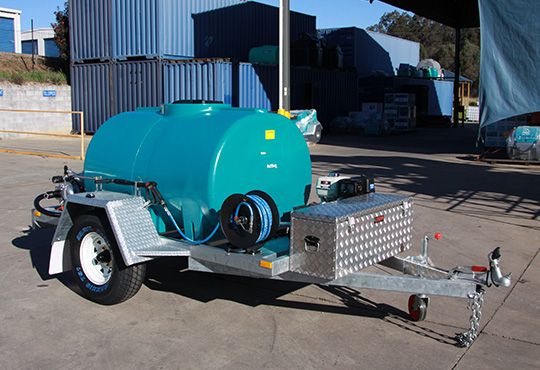 Pressure Wash Trailer Action1 - Rapid Spray